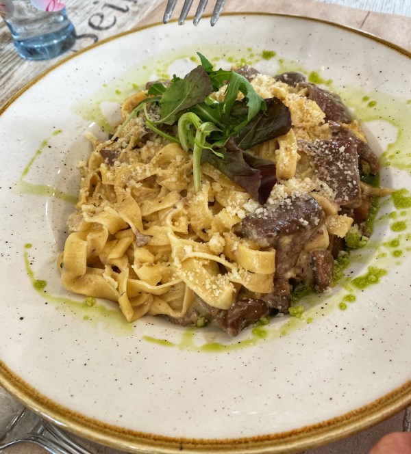 Critique: Regional Eateries 2020 – Home Base Bri